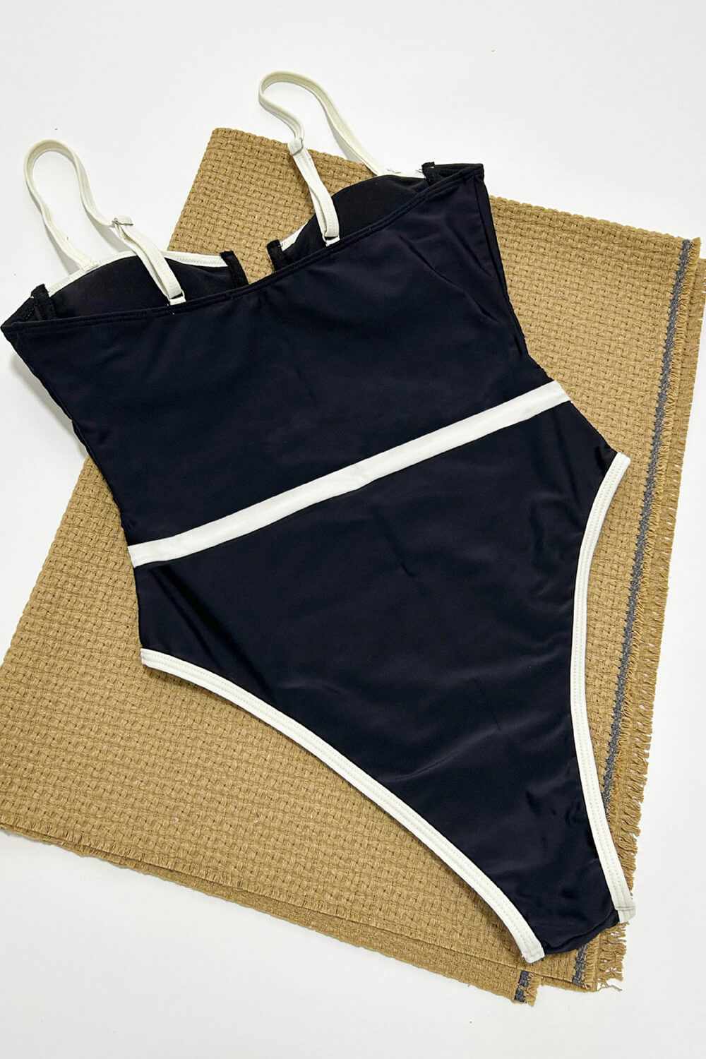 Underwire Contrast Trim High Rise One Piece Swimsuit - Black – FloralKini